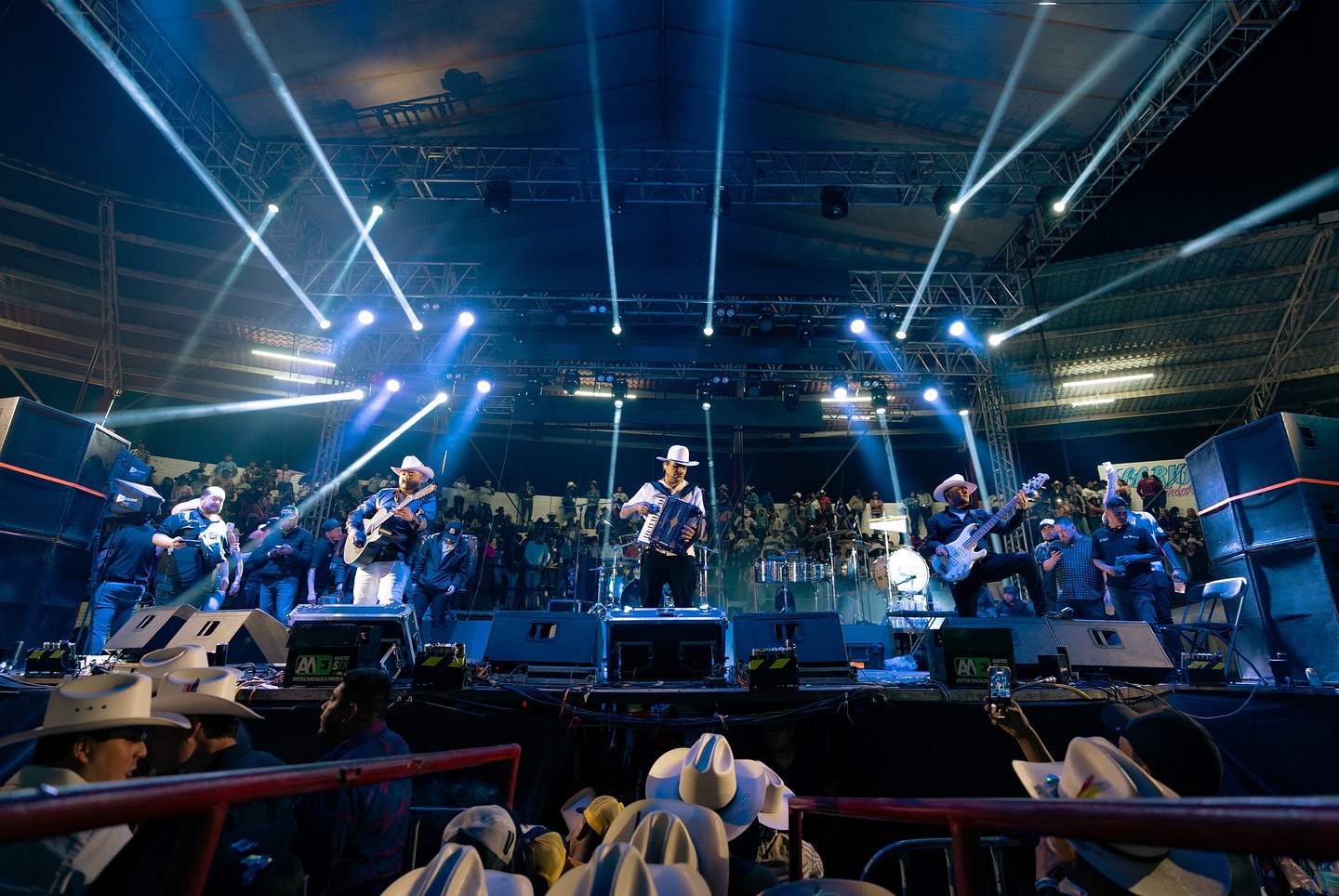 Los Farmerz cancelan concierto en Michoacán por decreto contra ...